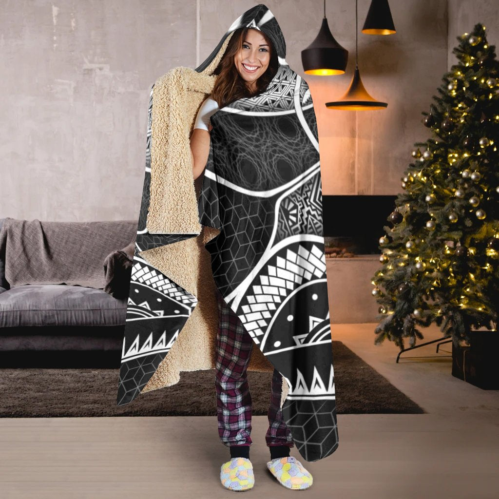 Polynesian Hooded Blanket - Guam Symbols With Poly Patterns ...